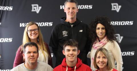 Quinn Curabba signs with King’s College