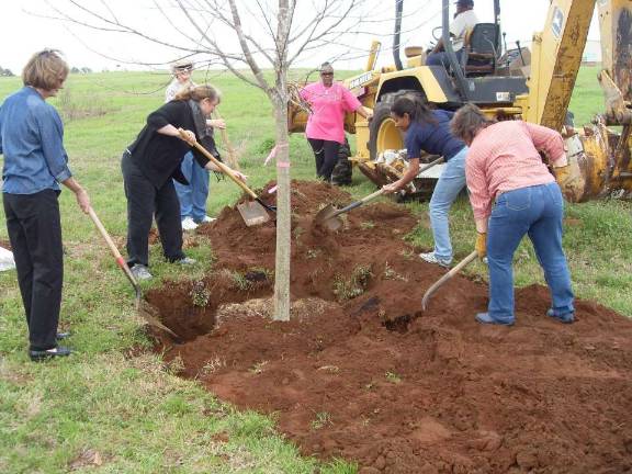 Become a Master Gardener in Pike County