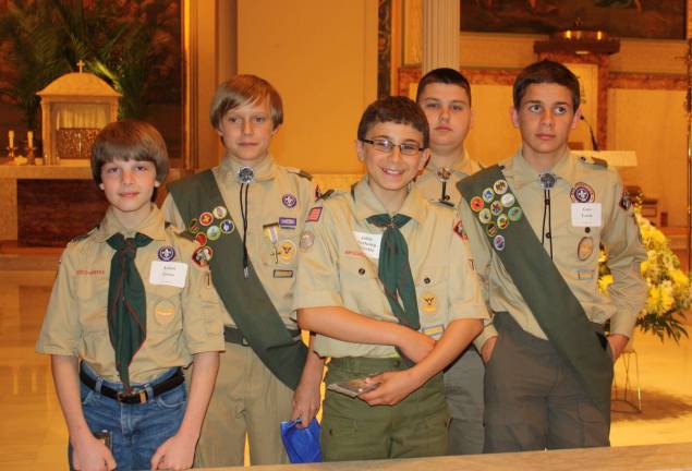 Boy scouts complete Ad Altare Dei program